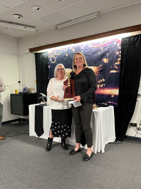 Deb Capper Helen Lamb - Manning Bowling Club